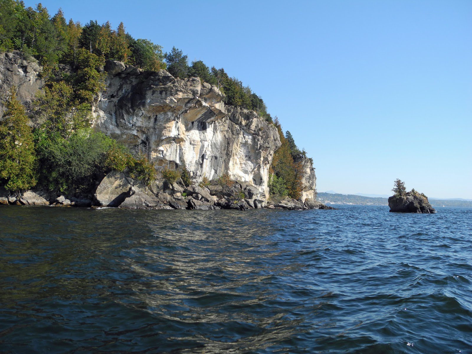About Lone Rock Point - Lone Rock Point